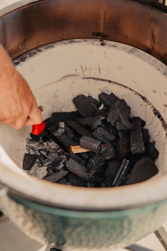 How to Use the Pizza Wedge – Big Green Egg